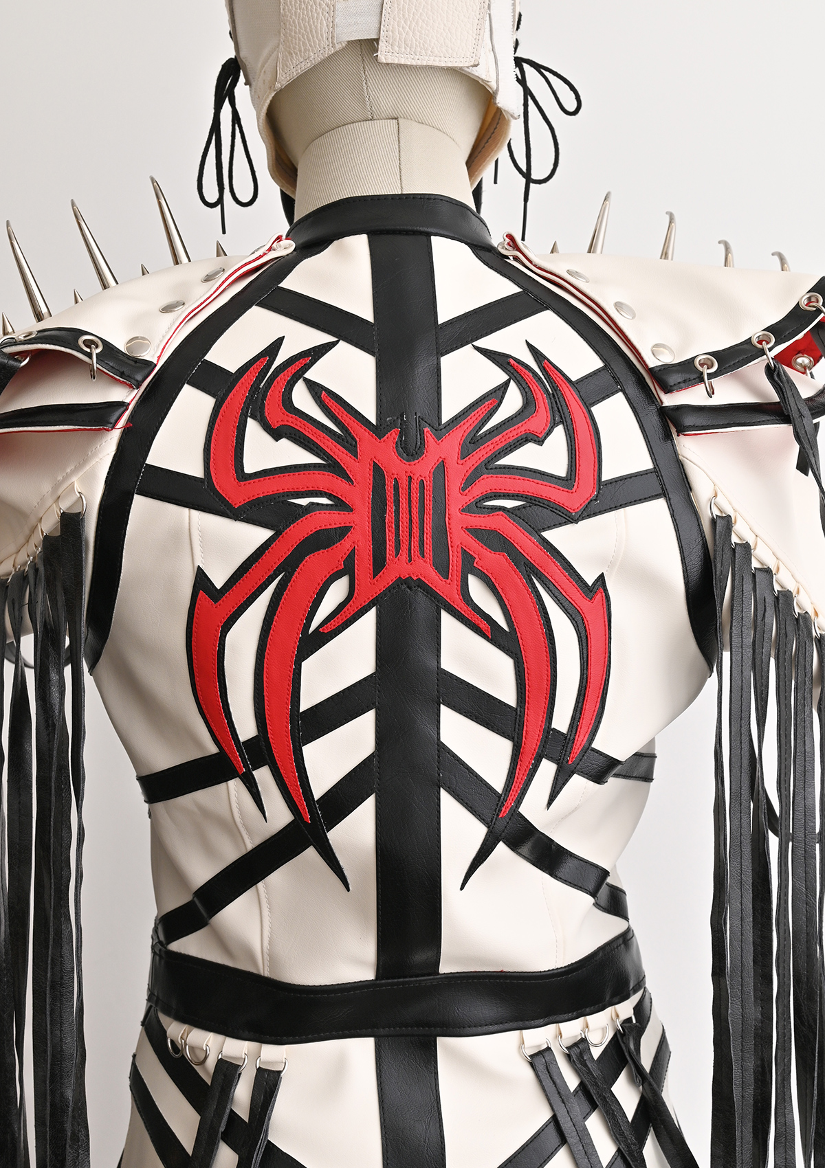 TOXIC SPIDER MUSCLE CLUB BY THEKLA